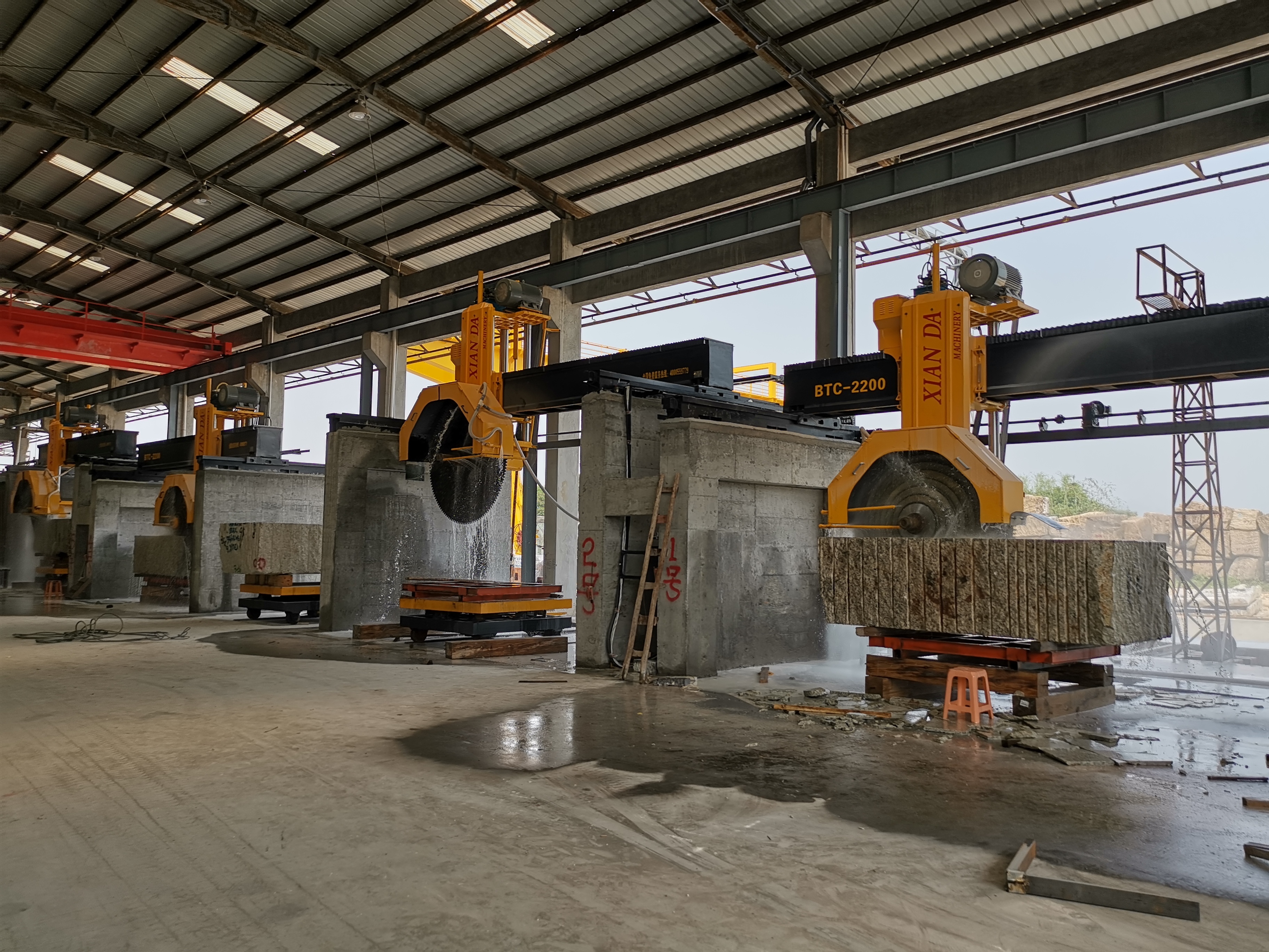2500mm/2800mm Bridge Saw for Marble & Granite Block Cutting